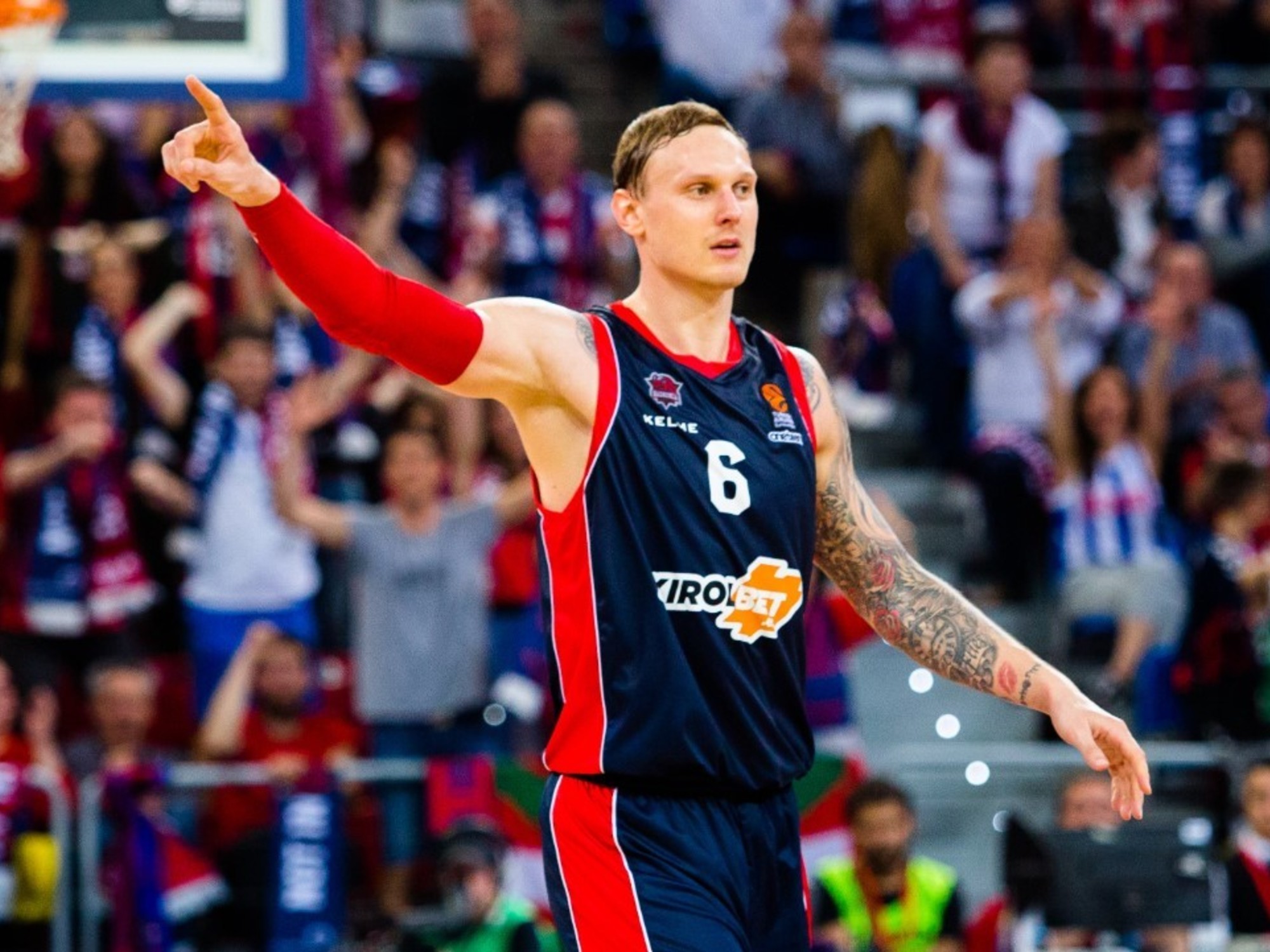Impacto por la muerte del basquetbolista Janis Timma: tras separarse de ...